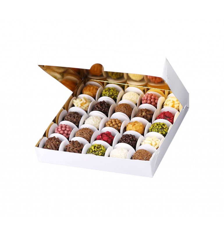 Classic box with 25 Brigadeiros